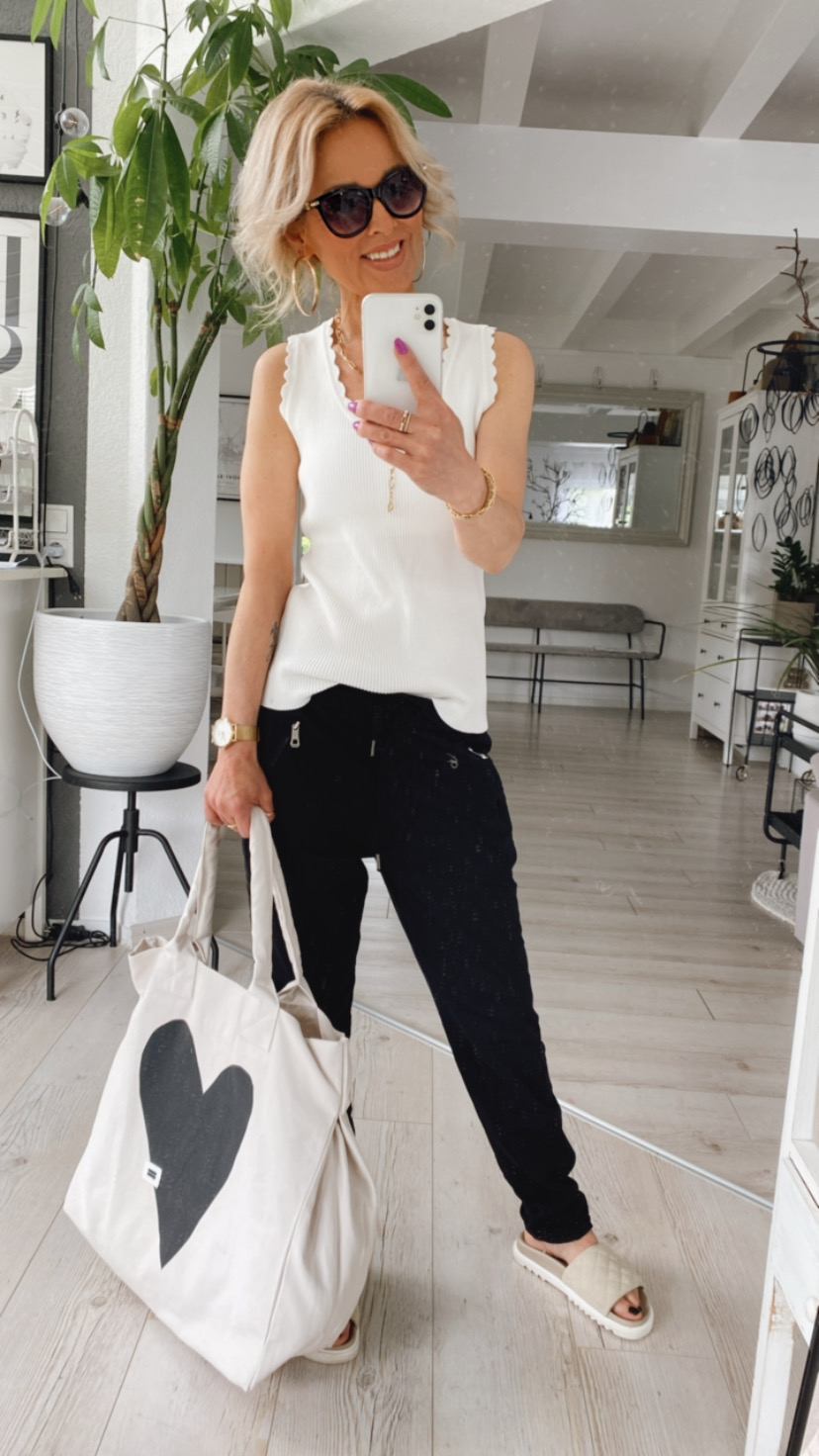 Jogger "Lucyyy" | XL | schwarz | 43/jogger_lucy_schwarz_XL